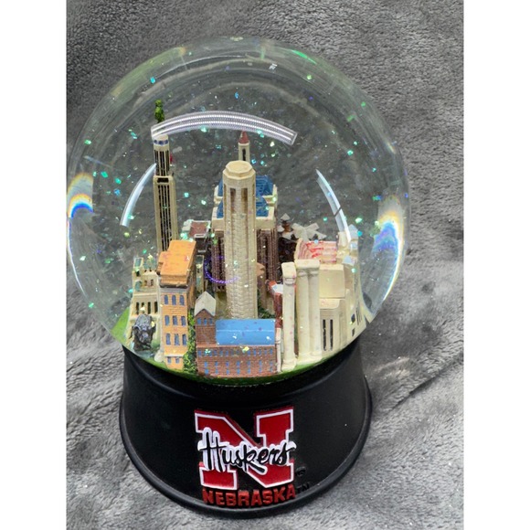 Three Jays Imports | Accents | Nebraska Huskers Cityscape Snow Globe ...